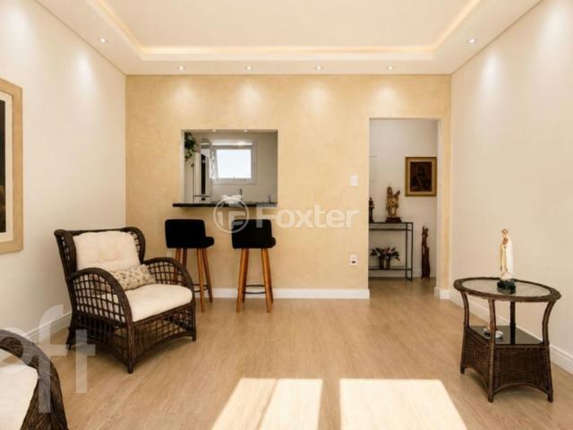 Apartamento com 2 dormitórios em Porto Alegre