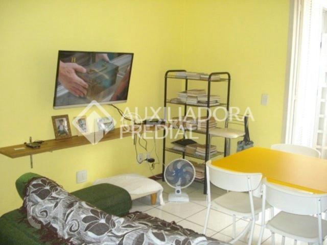 Apartamento com 2 dormitórios em Porto Alegre