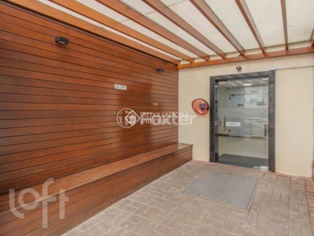 Apartamento com 2 dormitórios em Porto Alegre