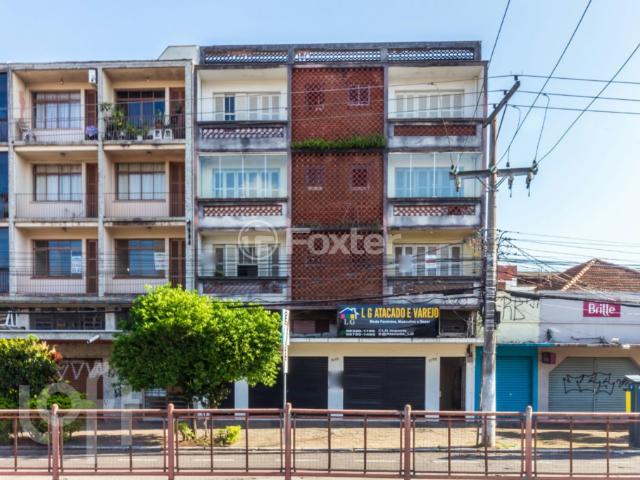 Apartamento com 2 dormitórios em Porto Alegre