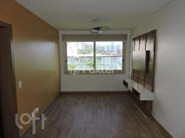 Apartamento com 2 dormitórios em Porto Alegre