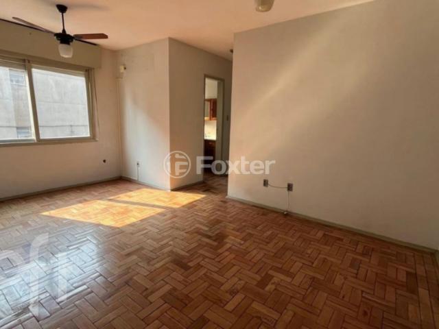 Apartamento com 2 dormitórios em Porto Alegre
