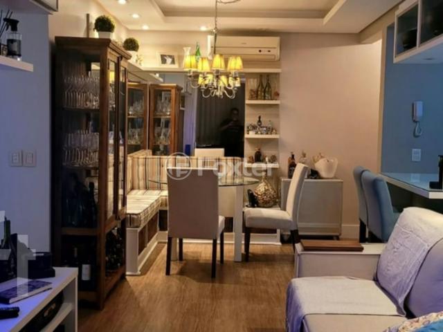 Apartamento com 2 dormitórios em Porto Alegre