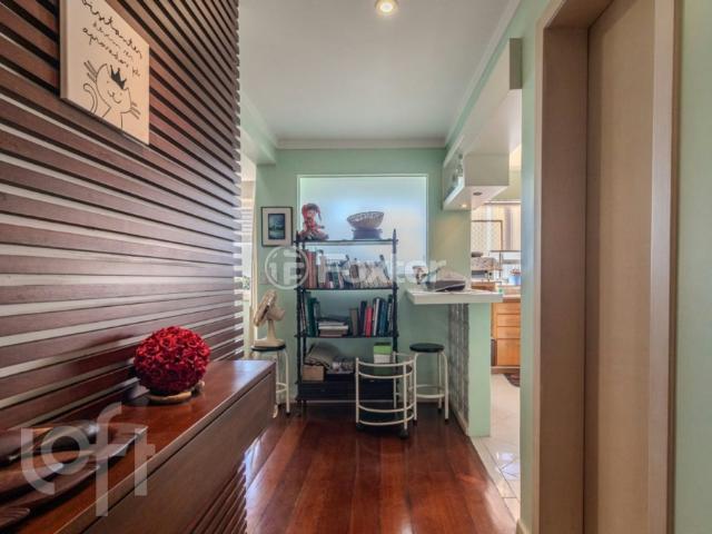 Apartamento com 2 dormitórios em Porto Alegre