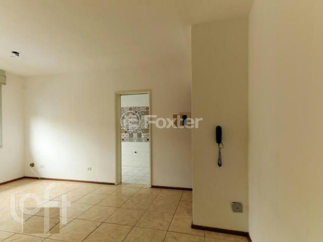 Apartamento com 2 dormitórios em Porto Alegre