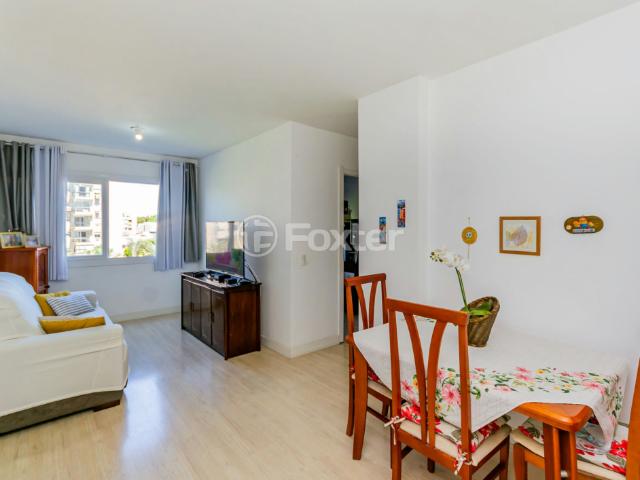 Apartamento com 2 dormitórios em Porto Alegre