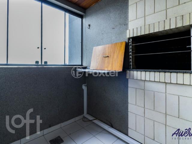 Apartamento com 2 dormitórios em Porto Alegre