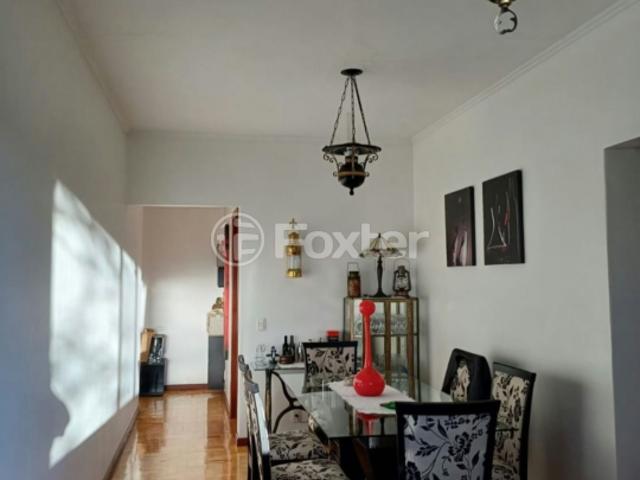 Apartamento com 2 dormitórios em Porto Alegre