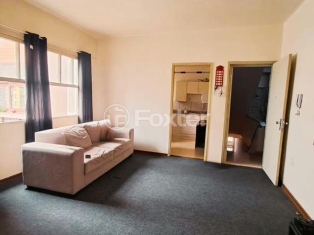 Apartamento com 2 dormitórios em Porto Alegre