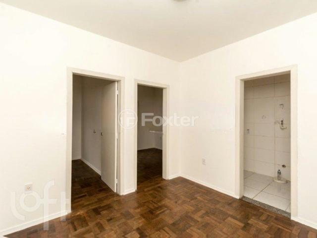 Apartamento com 2 dormitórios em Porto Alegre