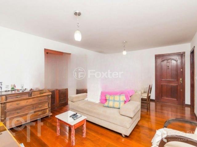 Apartamento com 2 dormitórios em Porto Alegre