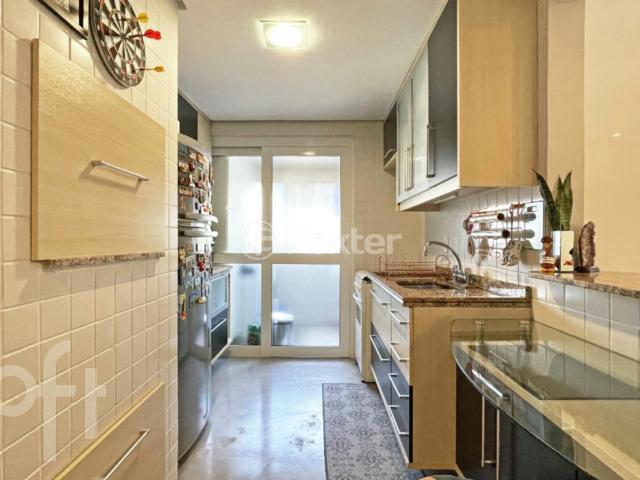 Apartamento com 2 dormitórios em Porto Alegre