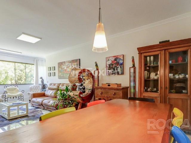 Apartamento com 3 dormitórios em Porto Alegre