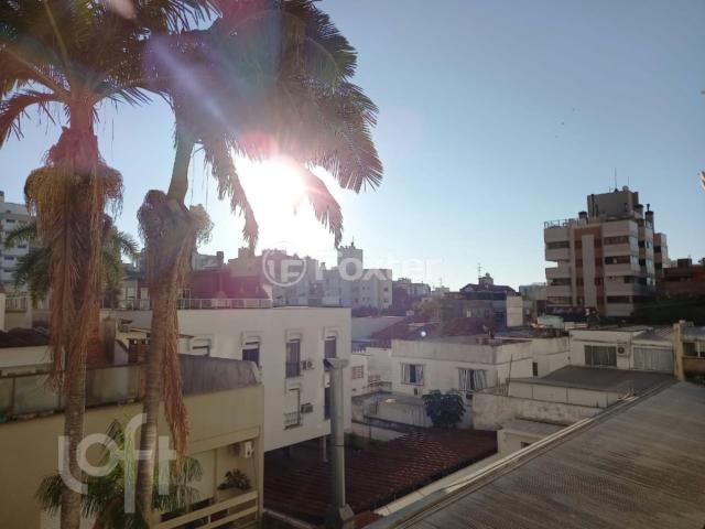 Apartamento com 2 dormitórios em Porto Alegre