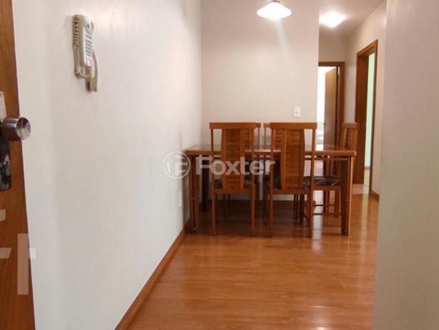 Apartamento com 2 dormitórios em Porto Alegre
