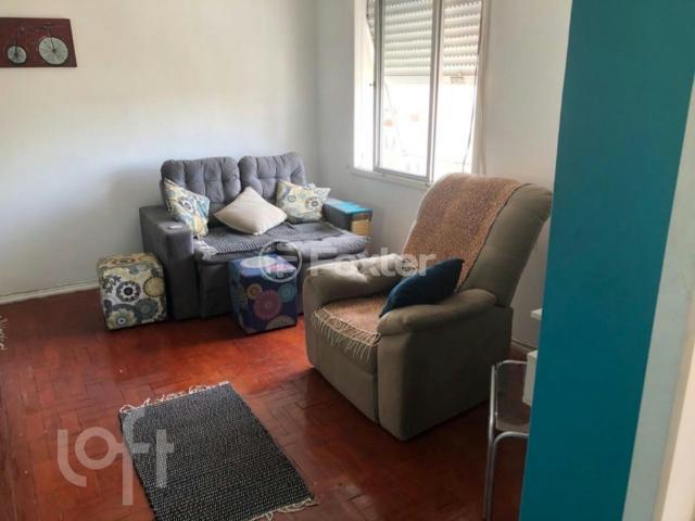 Apartamento com 2 dormitórios em Porto Alegre