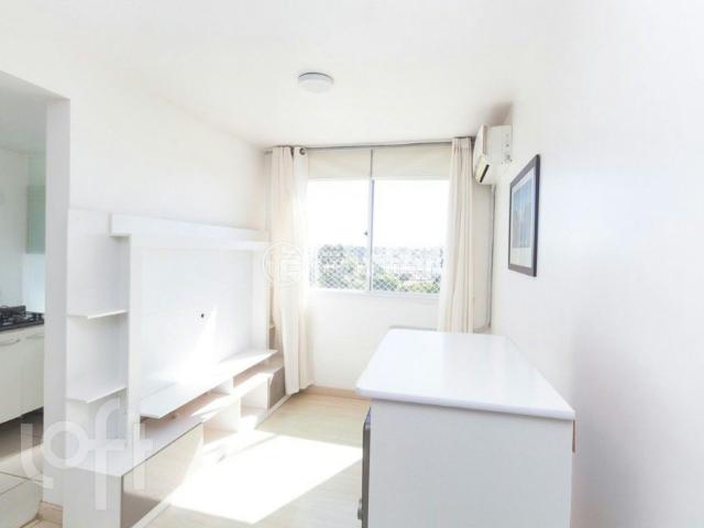 Apartamento com 2 dormitórios em Porto Alegre