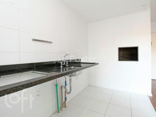 Apartamento com 2 dormitórios em Porto Alegre