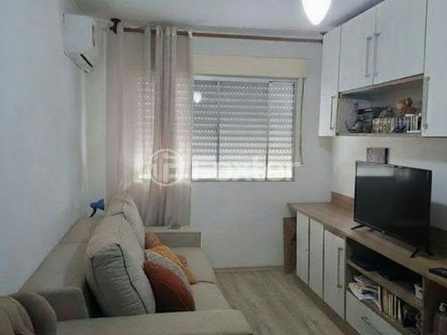 Apartamento com 2 dormitórios em Porto Alegre