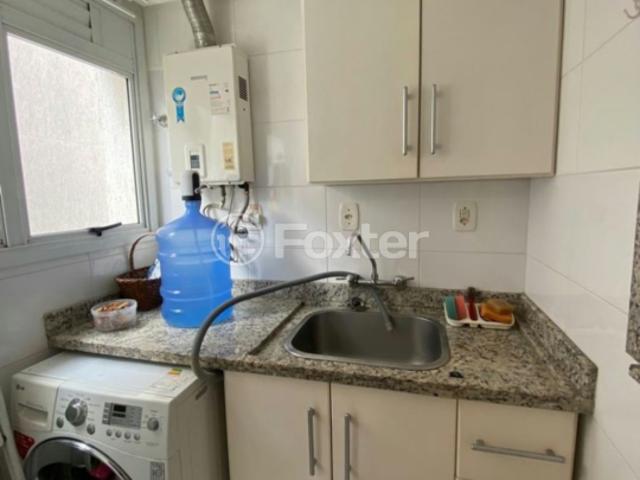 Apartamento com 2 dormitórios em Porto Alegre
