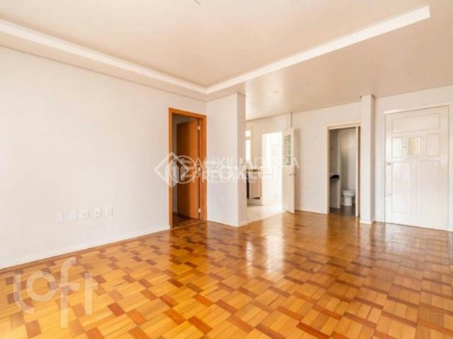 Apartamento com 2 dormitórios em Porto Alegre