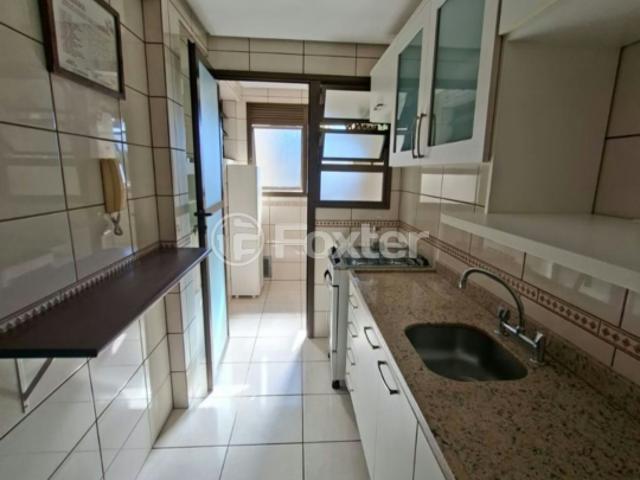 Apartamento com 2 dormitórios em Porto Alegre
