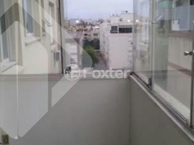 Apartamento com 2 dormitórios em Porto Alegre