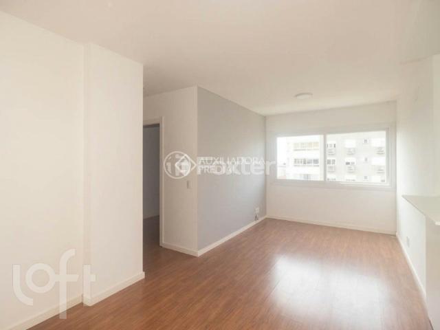 Apartamento com 2 dormitórios em Porto Alegre