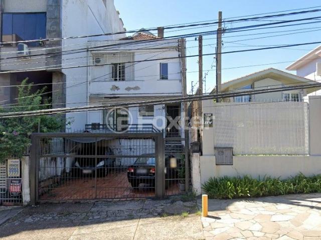 Apartamento com 2 dormitórios em Porto Alegre