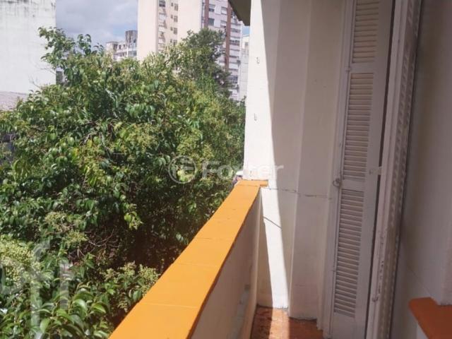 Apartamento com 2 dormitórios em Porto Alegre
