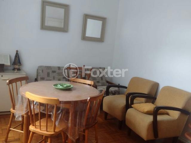 Apartamento com 2 dormitórios em Porto Alegre
