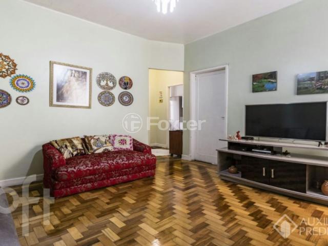 Apartamento com 2 dormitórios em Porto Alegre