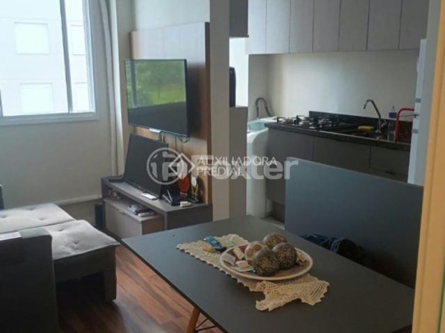 Apartamento com 2 dormitórios em Porto Alegre