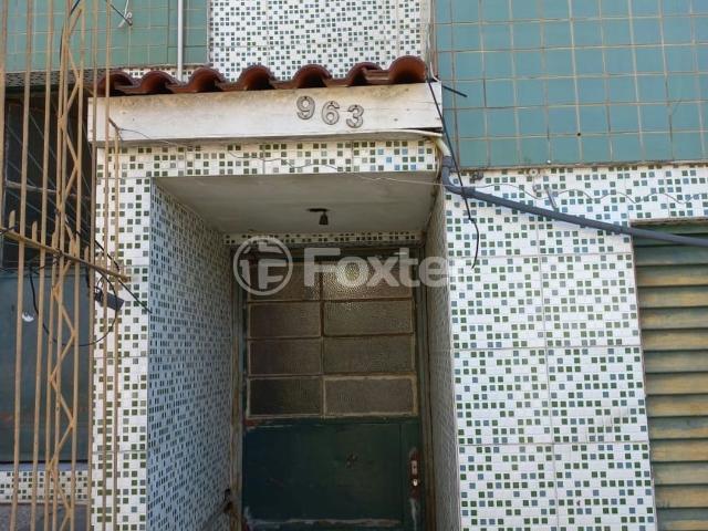 Apartamento com 2 dormitórios em Porto Alegre