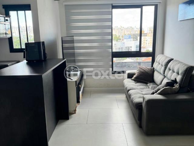 Apartamento com 2 dormitórios em Porto Alegre
