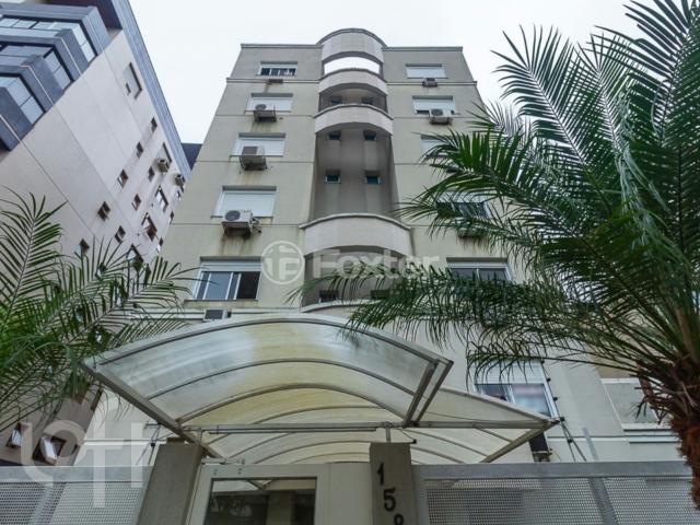 Apartamento com 2 dormitórios em Porto Alegre
