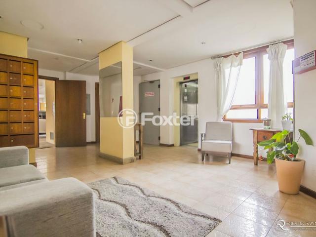 Apartamento com 2 dormitórios em Porto Alegre