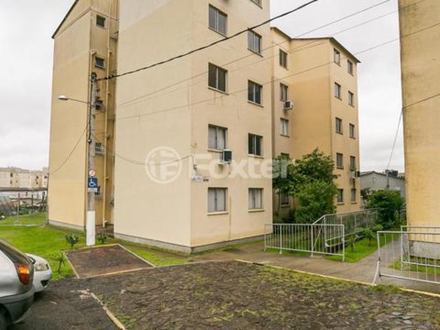 Apartamento com 2 dormitórios em Porto Alegre