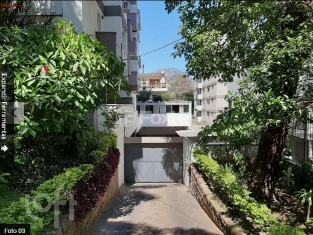 Apartamento com 2 dormitórios em Porto Alegre