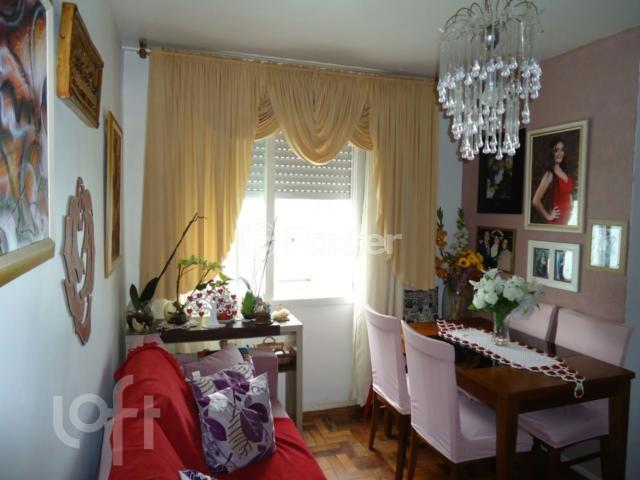 Apartamento com 2 dormitórios em Porto Alegre