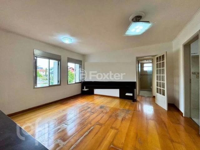Apartamento com 2 dormitórios em Porto Alegre