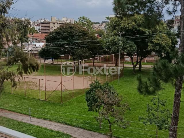 Apartamento com 2 dormitórios em Porto Alegre