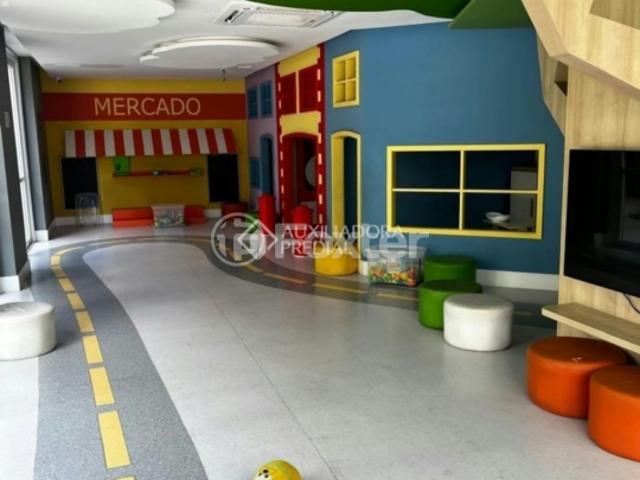 Apartamento com 2 dormitórios em Porto Alegre