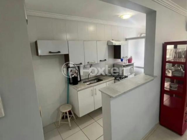 Apartamento com 2 dormitórios em Porto Alegre
