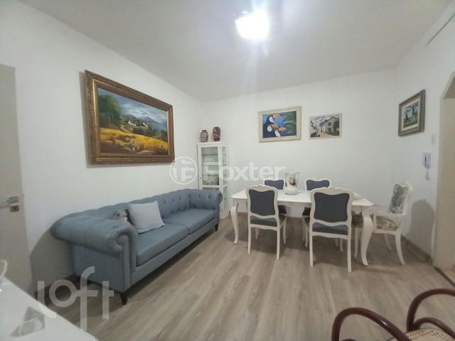 Apartamento com 2 dormitórios em Porto Alegre