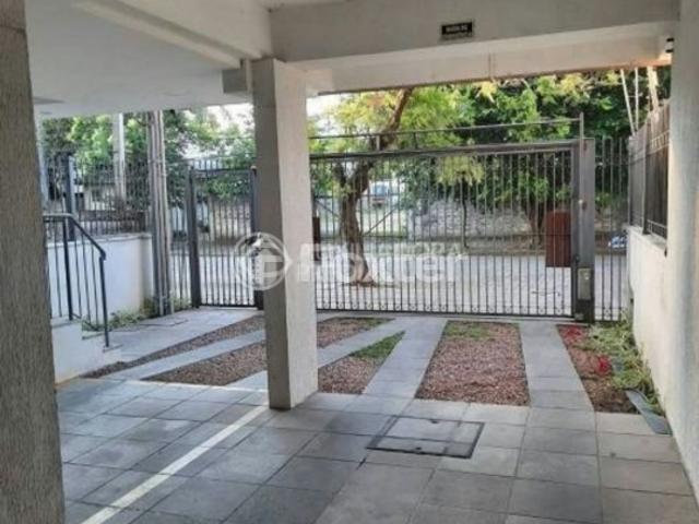 Apartamento com 2 dormitórios em Porto Alegre
