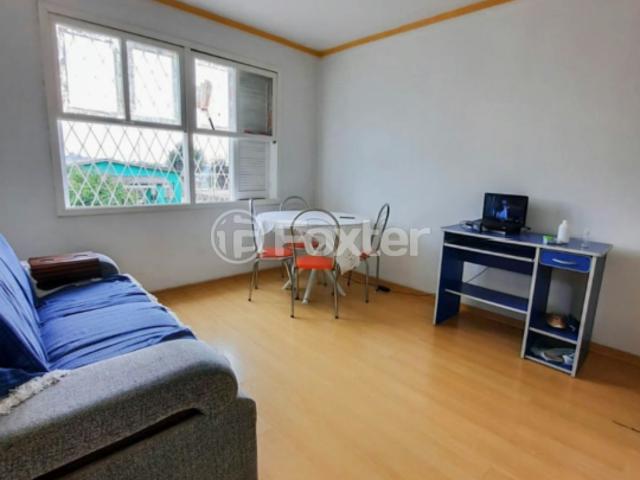 Apartamento com 2 dormitórios em Porto Alegre
