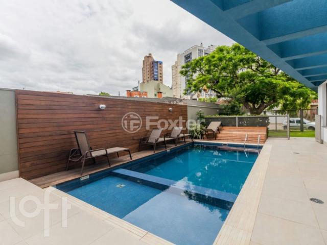 Apartamento com 2 dormitórios em Porto Alegre