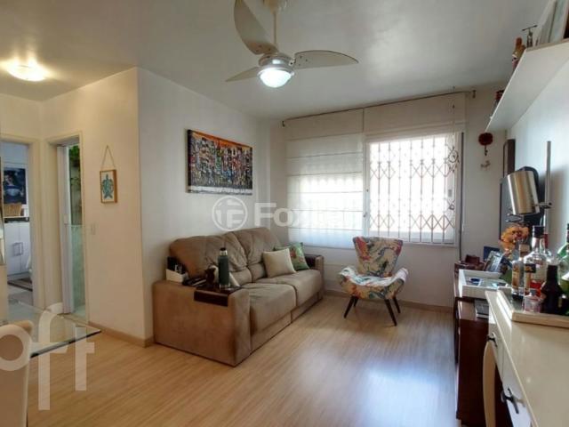 Apartamento com 2 dormitórios em Porto Alegre