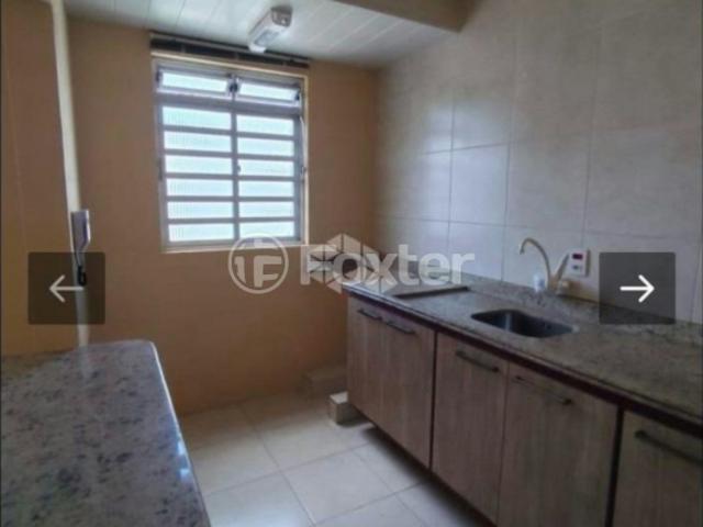 Apartamento com 2 dormitórios em Porto Alegre